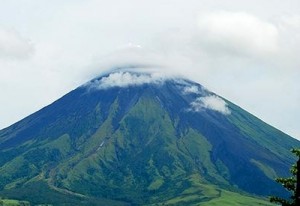 Mayon Volcano Tourist Information, Facts & Location